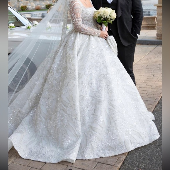 Seyhan Yucel | Dresses | Custom Made Wedding Dress And Veil From Turkey ...